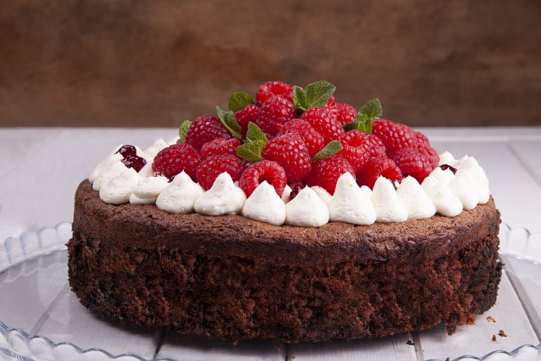 Jewish Cookery | Kosher Recipes | Passover Chocolate Raspberry Cake